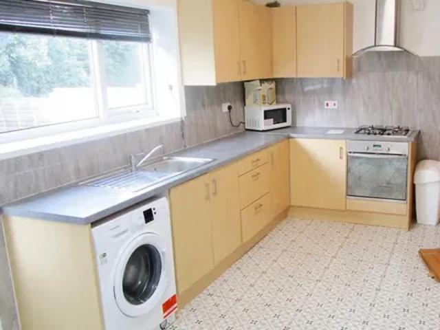 Keresley Grove, Bartley Green, B29 5UF, United Kingdom | 3 bed duplex for rent #135867435 | Rentberry