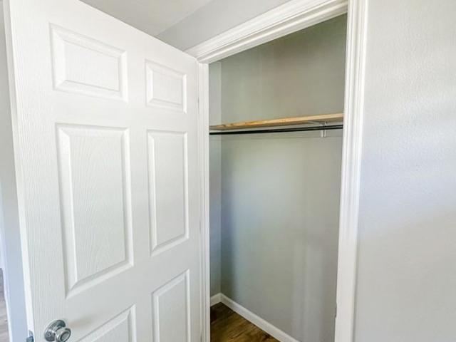 Kerley Five Properties, LLC 1 Bedroom Apartment for Rent at 5517 PO Box 5517, Salem, OR 97304 West Salem