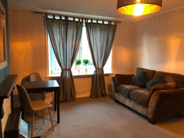 Kerloch Place, Aberdeen AB11, 2 bed flat to rent, £550 pcm | PrimeLocation