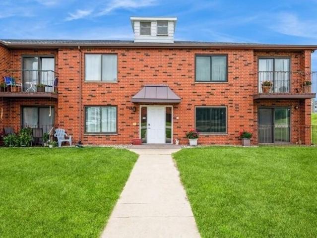 Kerry Ln Se Apt,cedar Rapids, Condo For Sale