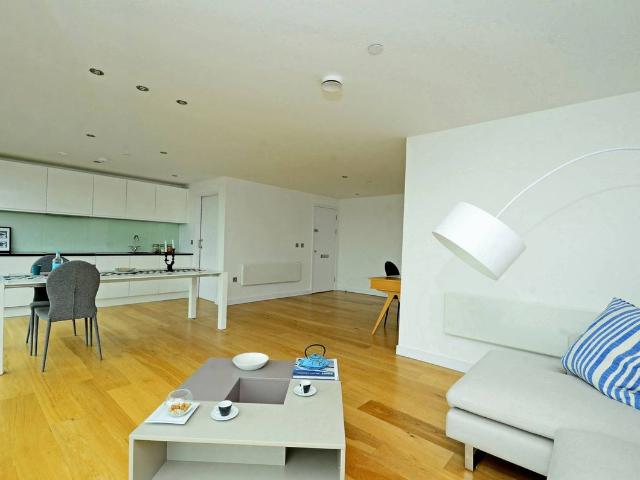 Kersfield House, Putney, London SW15, 2 bed flat to rent, £4,425 pcm | PrimeLocation