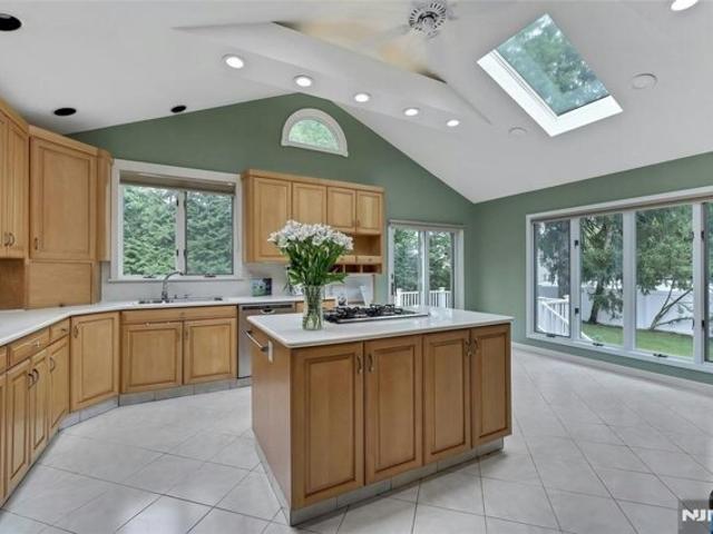 Kershner Pl, Fair Lawn, Home For Sale