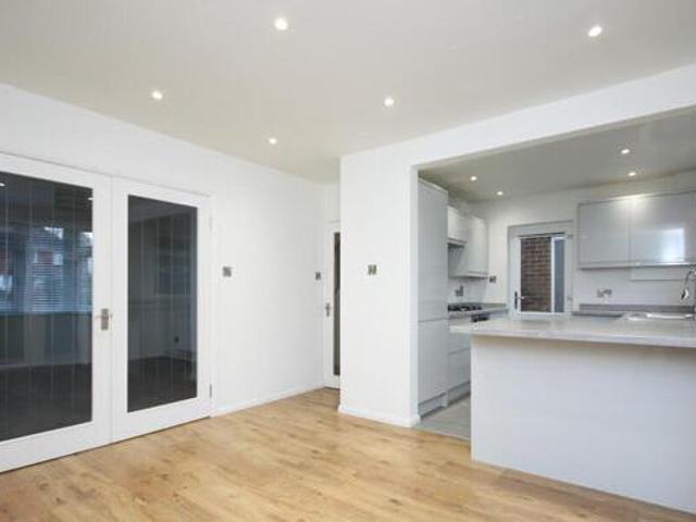 Keswick Road, Great Bookham, 3 Bedroom Detached