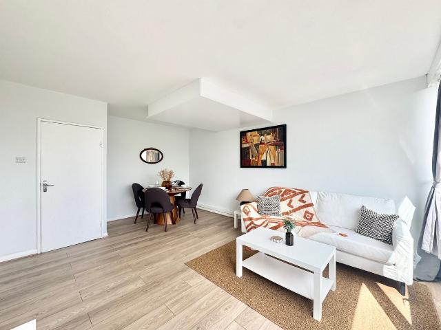 Keswick Road, London SW15, 2 bed flat to rent, £3,450 pcm | PrimeLocation