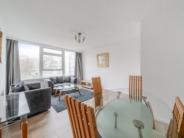Keswick Road, Putney, London, SW15