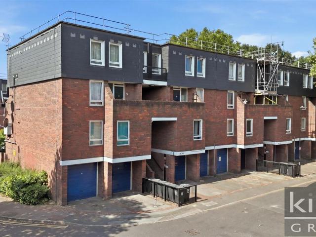 Kessock Close, London N17, 2 bed flat to rent, £1,800 pcm | PrimeLocation