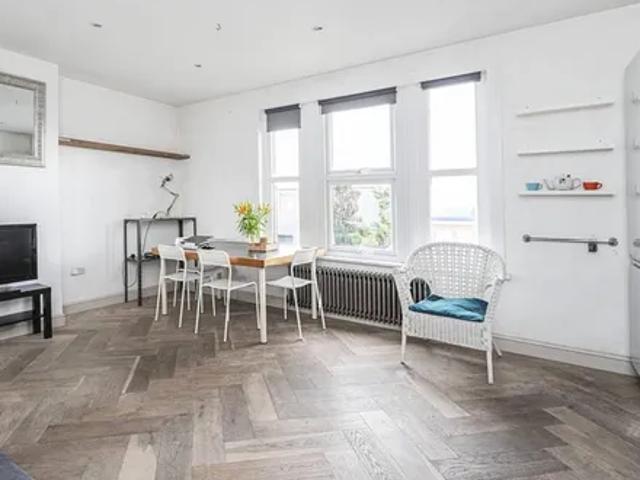 Kettlebaston Road, London, E10 7PE, United Kingdom | 2 bed apartment for rent #139621815 | Rentberry