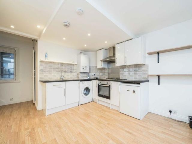 Kew Road, TW9, London