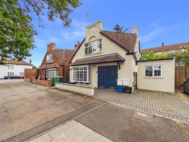 Kew Road, Richmond 1 bed maisonette to rent £1,750 pcm £404 pw