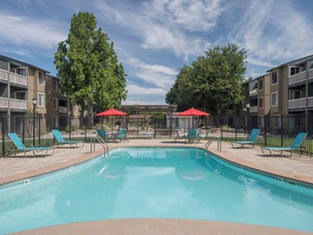 KEYWAY APARTMENTS 2 Bed 1 Bath A Classic