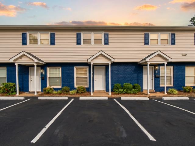 Key Street Townhomes 2 Bedroom Home for Rent at 601 Key St, Charlotte, NC 28208 Thomasboro Hoskins