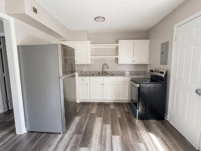 Key Street Townhomes 2 Bedroom Home for Rent at 601 Key St, Charlotte, NC 28208 Thomasboro Hoskins