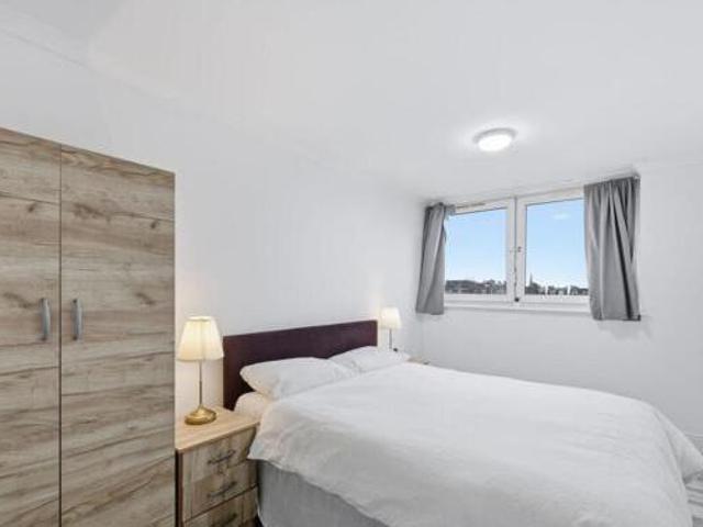 Keyham House, Westbourne Park Road, 2 Bedroom Flat