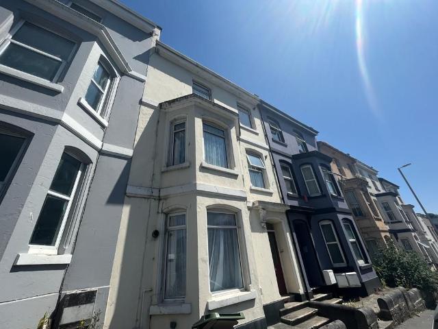 Keyham Road, Plymouth PL2, 1 bed flat to rent, £850 pcm | PrimeLocation