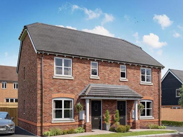 Keymer Road, Burgess Hill, 3 Bedroom Semi detached