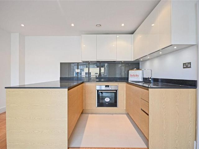 Keynes House, Kingsley Walk. 1 bed apartment to rent £1,725 pcm £398 pw