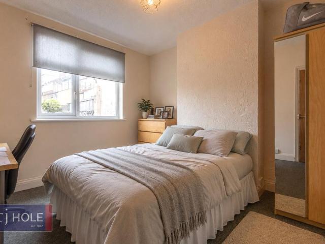 Keys Avenue, Horfield, Bristol, BS7 6 bed terraced house to rent £3,600 pcm £831 pw