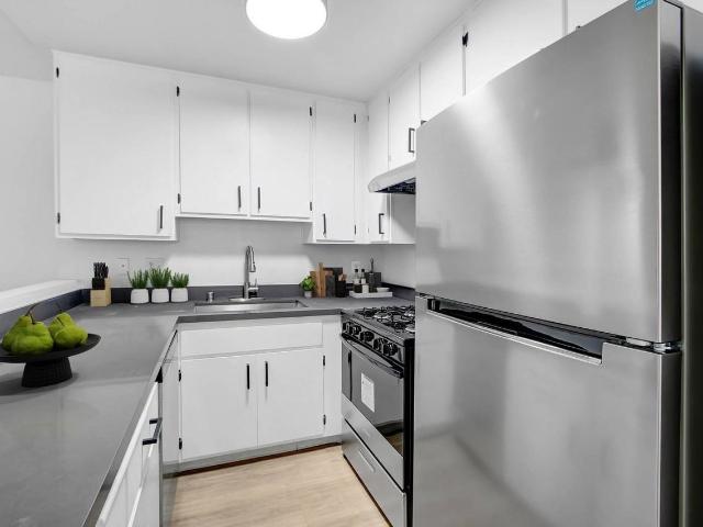 Keystone Apartments 2 Bedroom Apartment for Rent at 3748 Keystone Ave, Los Angeles, CA 90034 Palms