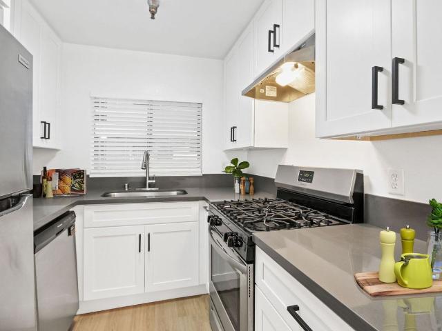Keystone Apartments 2 Bedroom Apartment for Rent at 3748 Keystone Ave, Los Angeles, CA 90034 Palms