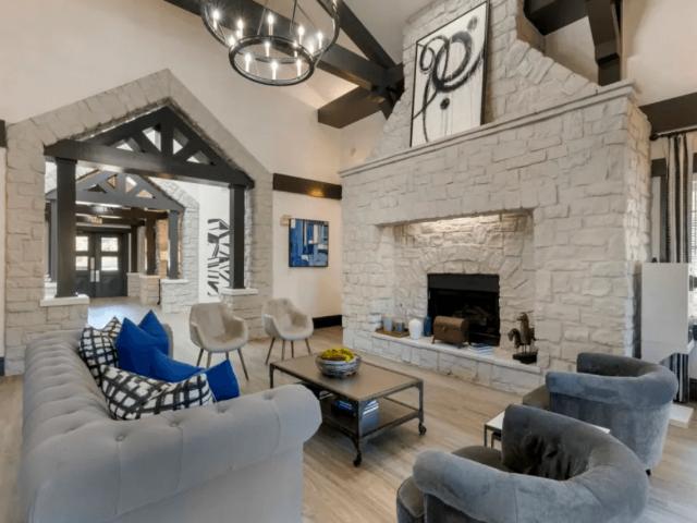 Keystone Falls Apartment Homes 3 Bedroom Apartment for Rent at 3653 Timberglen Rd, Dallas, TX 75287