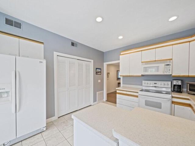 Kim Ter Unit C, Stoughton, Condo For Sale