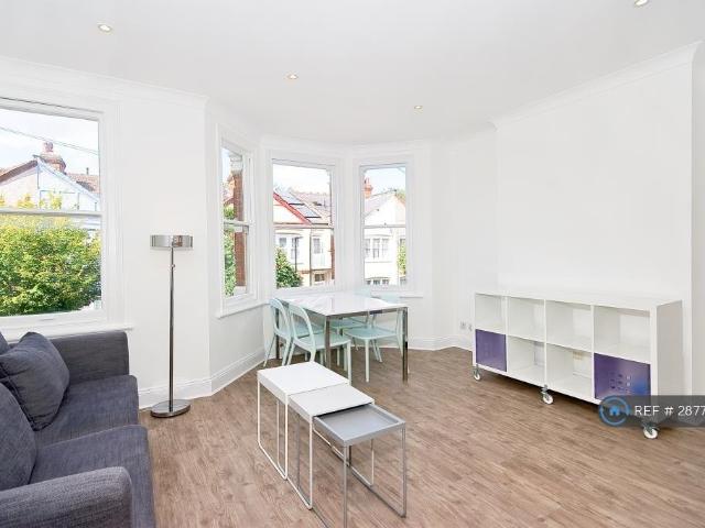 Kimberley Gardens, London, N4 2 bed flat to rent £2,200 pcm £508 pw