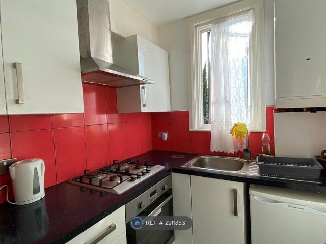 Kimberley Road, London N17, Room to rent, £800 pcm | PrimeLocation