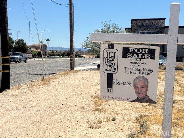 Kimberly Dr, Victorville, CA 92392