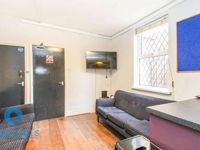 Kimbolton Avenue, Lenton, NG7