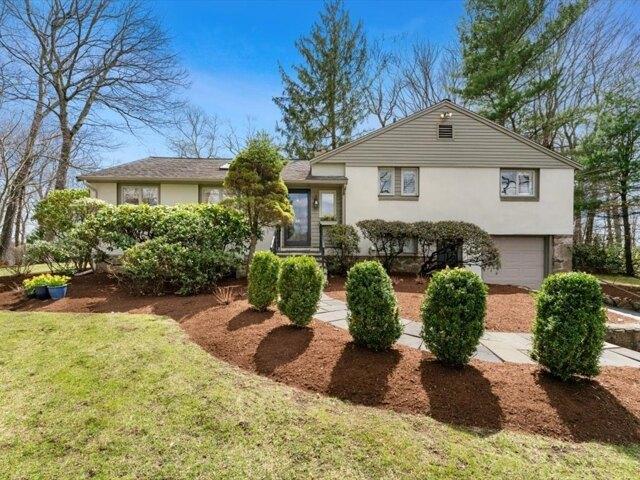 Kimlo Rd, Wellesley, Home For Sale