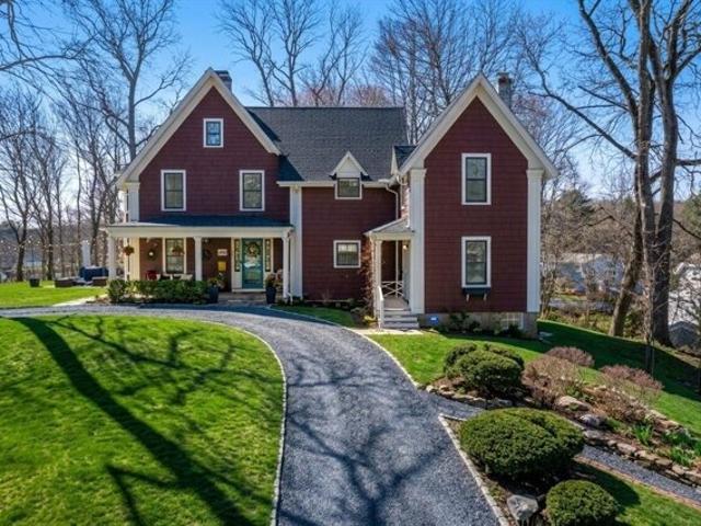 Kimlo Rd, Wellesley, Home For Sale