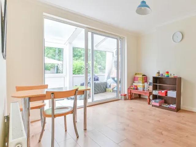 Kintyre Close, London, SW16 4SF, United Kingdom | 3 bed apartment for rent #168056994 | Rentberry