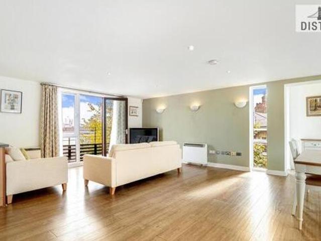 Kintyre House, Cold Harbour, 2 Bedroom Flat