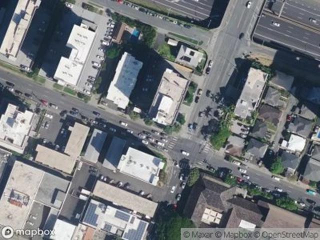 Kinau St