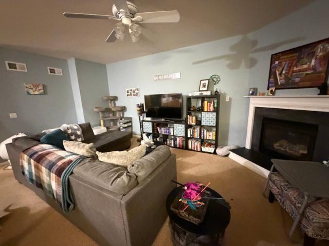 KindConsiderate Roommate Wanted for Shared Townho