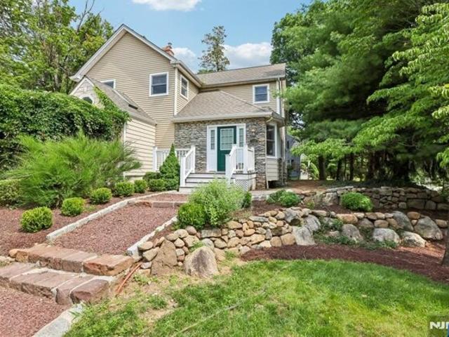 Kinderkamack Rd, Oradell, Home For Sale