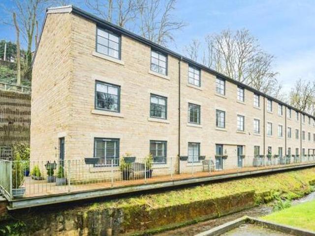 Kinderlee Way, Glossop, 3 Bedroom End