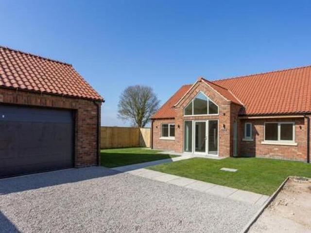 Kine Croft, Tennis Court Lane, 3 Bedroom Detached