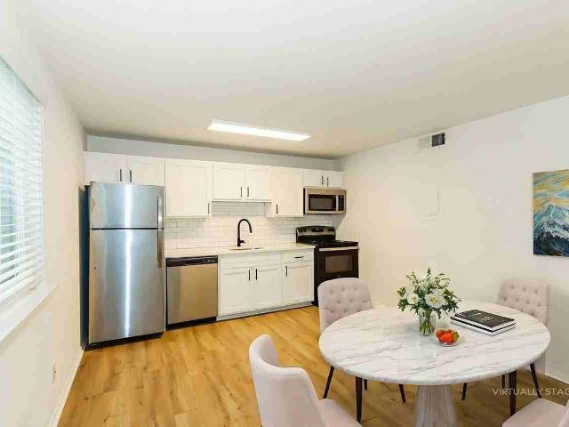King and Co Charleston 2 Bedroom Apartment for Rent at 363 King St, Charleston, SC 29401