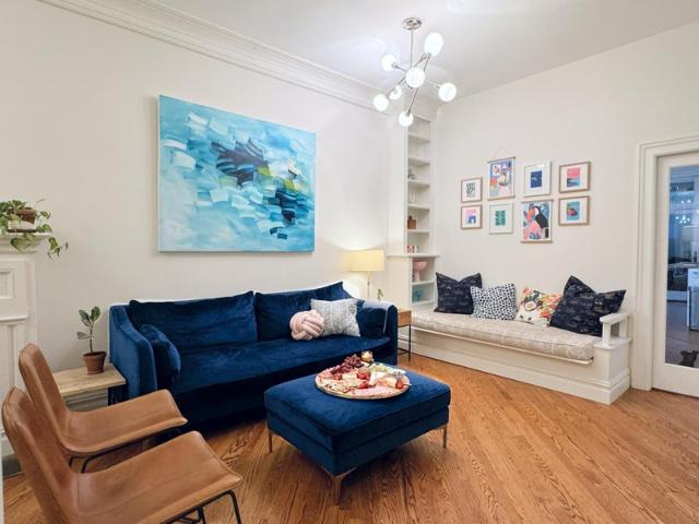 King Bedroom with Private bathroom in Brownstone