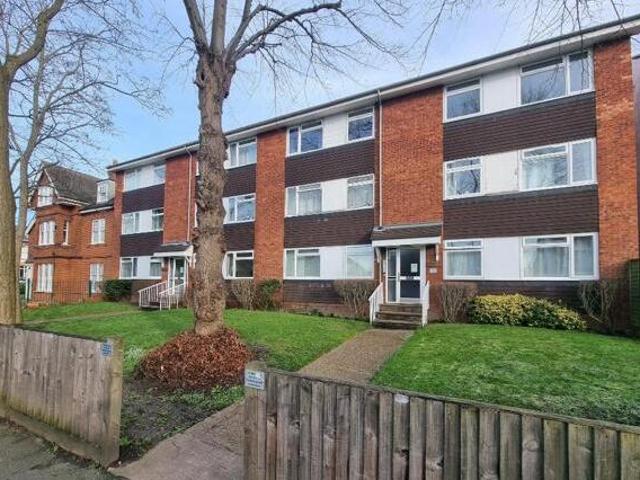 King Charles Road, Surbiton, 2 Bedroom Flat