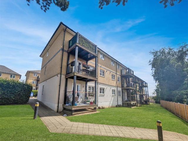 King Cole Place, Colchester CO4, 2 bed flat to rent, £1,250 pcm | PrimeLocation