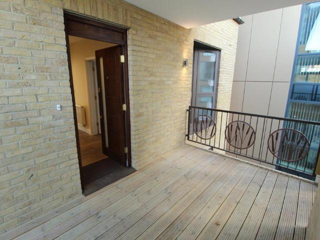 King Court, Dod Street, Tower. 3 bed apartment to rent £3,250 pcm £750 pw
