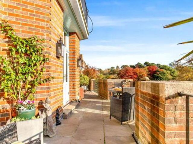 King Edward Vii Estate, Kings Drive, Midhurst, 2 Bedroom Apartment