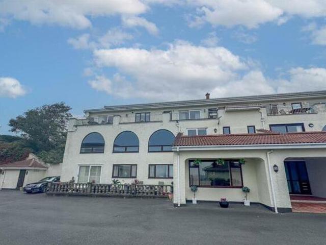 King Edward Bay Apartments, Seacliffe Road, 2 Bedroom Apartment
