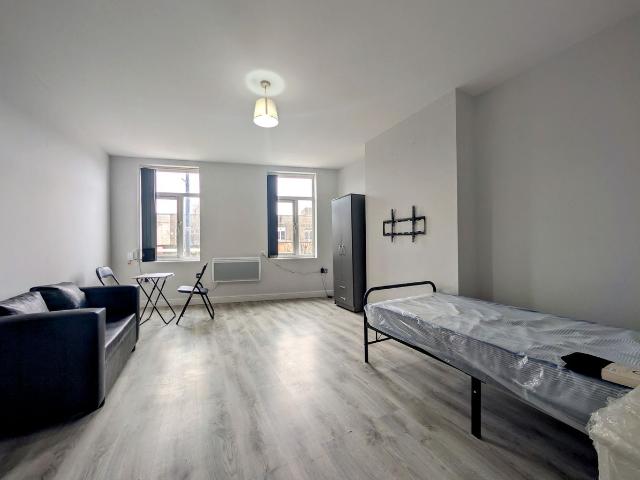 King Edward Buildings, Salford M7, Studio to rent, £825 pcm | PrimeLocation