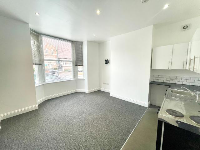 King Edward Road, Nuneaton CV11, 1 bed flat to rent, £745 pcm | PrimeLocation