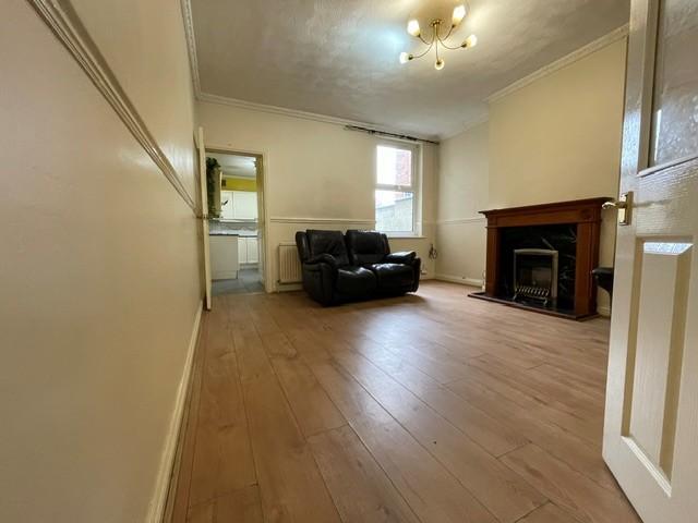 King Edward Road, Humberstone. 3 bed terraced house to rent £1,075 pcm £248 pw