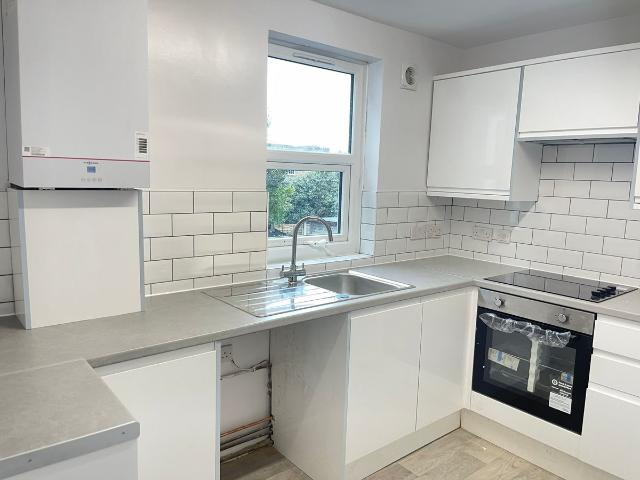 King Edward Road, Waltham Cross EN8, 1 bed flat to rent, £1,400 pcm | PrimeLocation