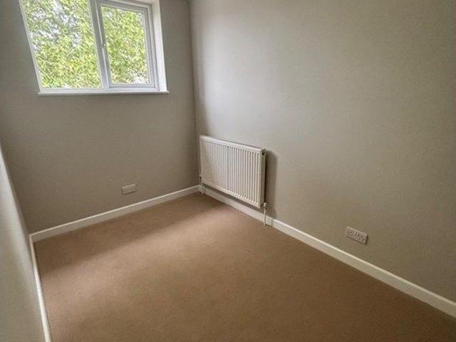 King Edwards Crescent, Portsmouth PO2, 2 bed terraced house to rent, £1,300 pcm | PrimeLocation